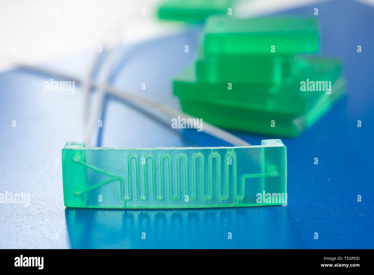 Lab on chip microfluidic device Stock Photo - Alamy