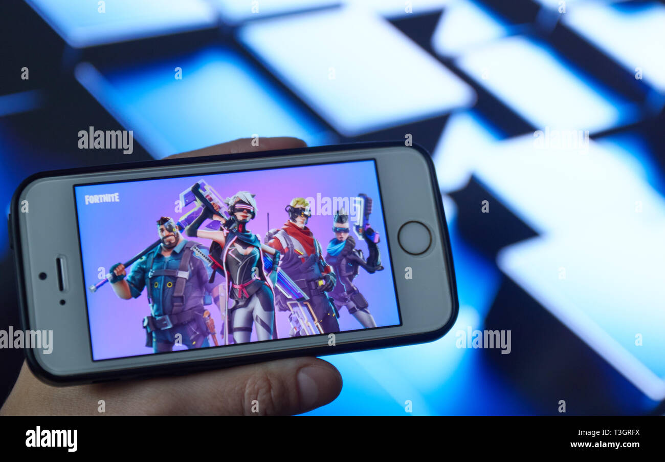 Fortnite hi-res stock photography and images - Alamy