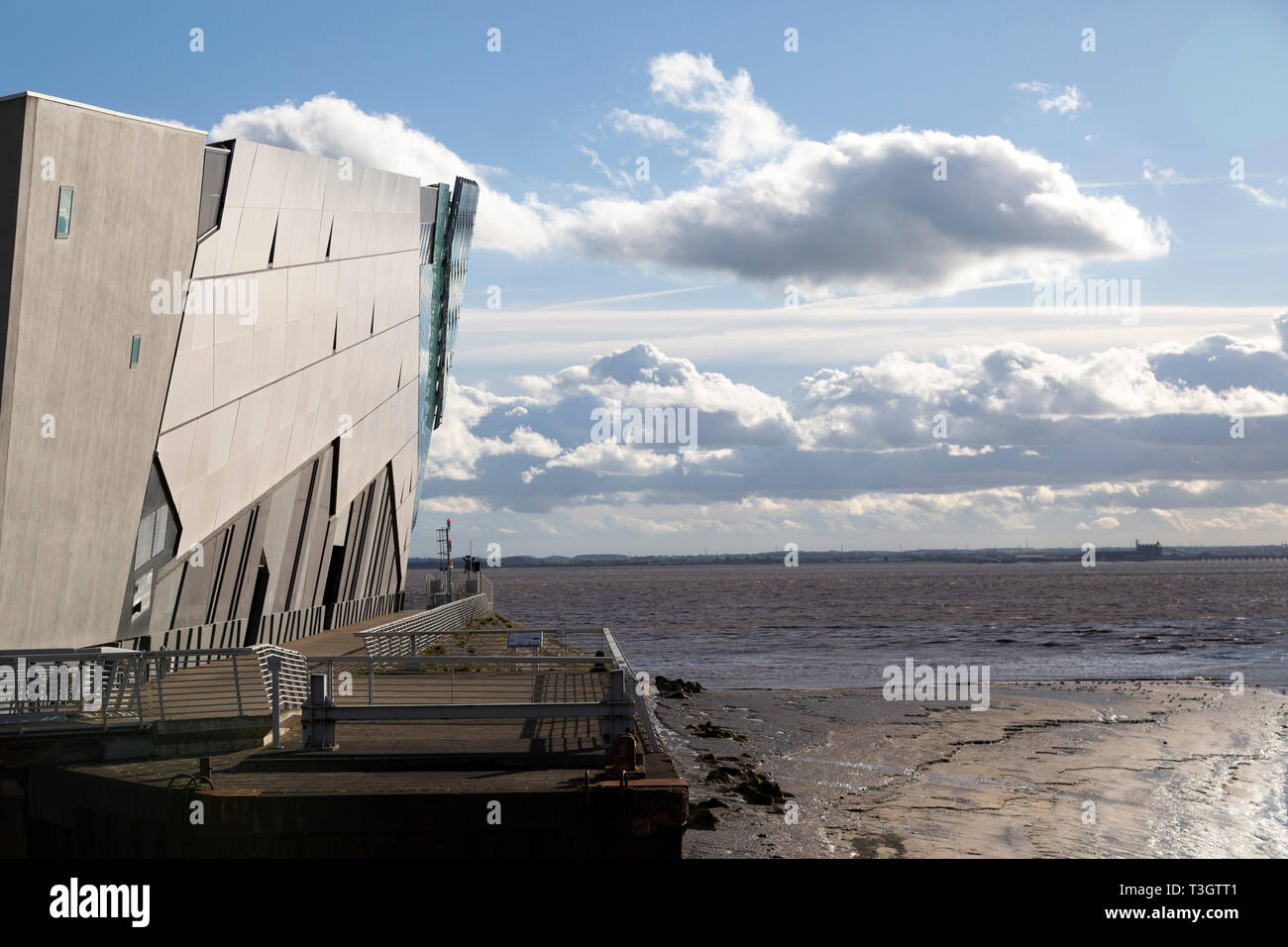 The Deep in Kingston-upon-Hull in England. The riverside public ...