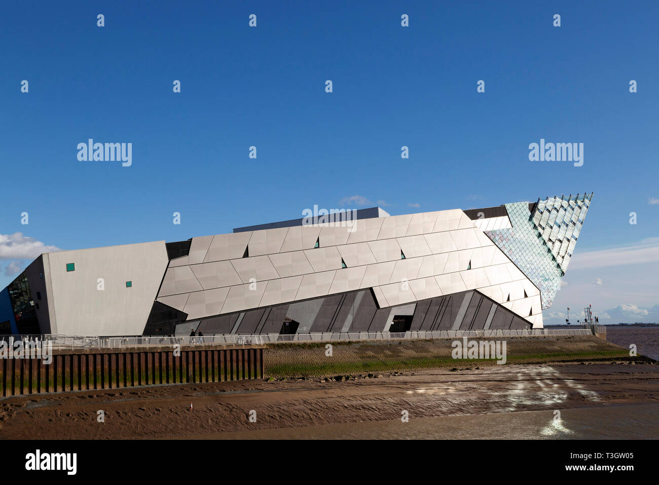 The deep hull terry farrell hi-res stock photography and images - Alamy