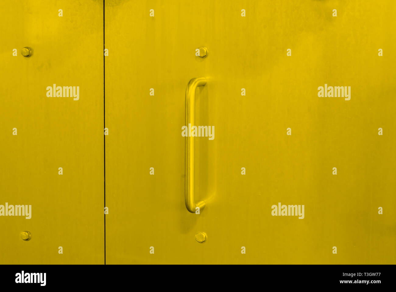 White metal surface fridge hi-res stock photography and images - Alamy