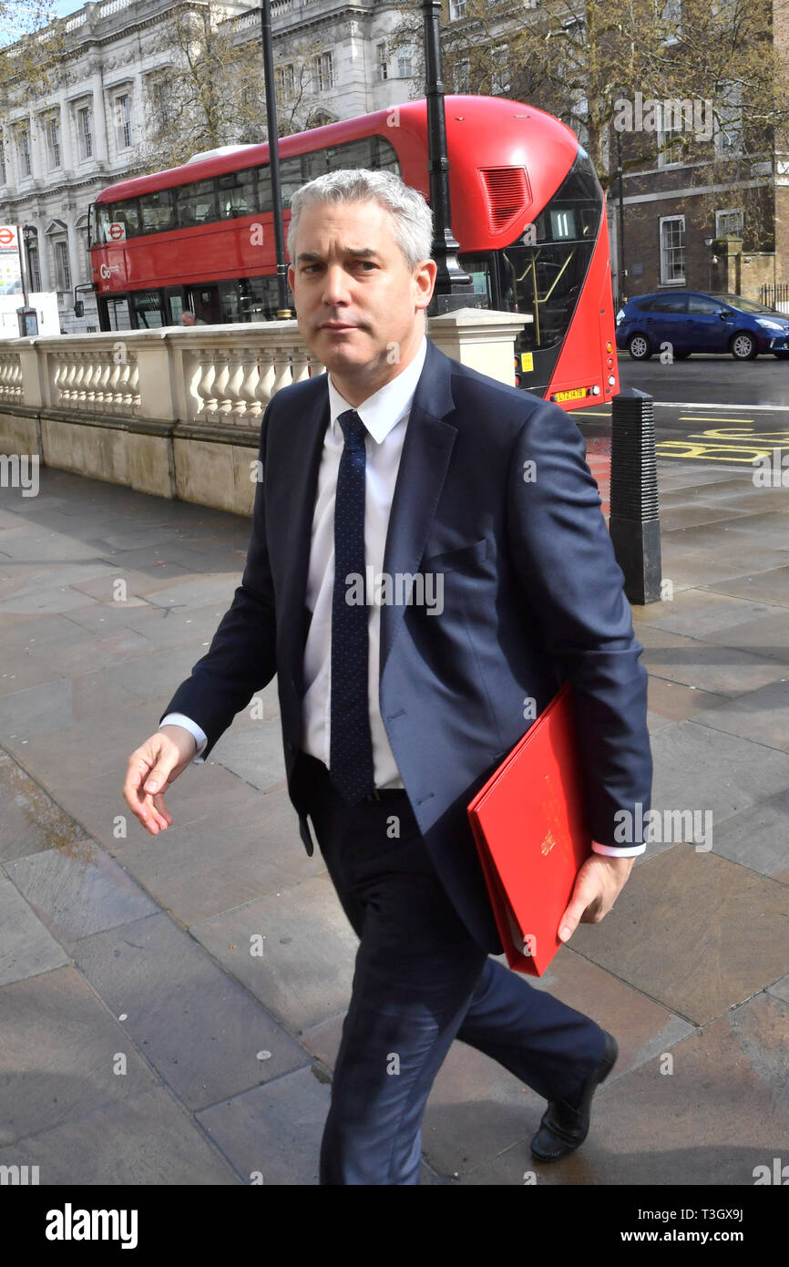 Stephen barclay arriving for hi-res stock photography and images - Alamy