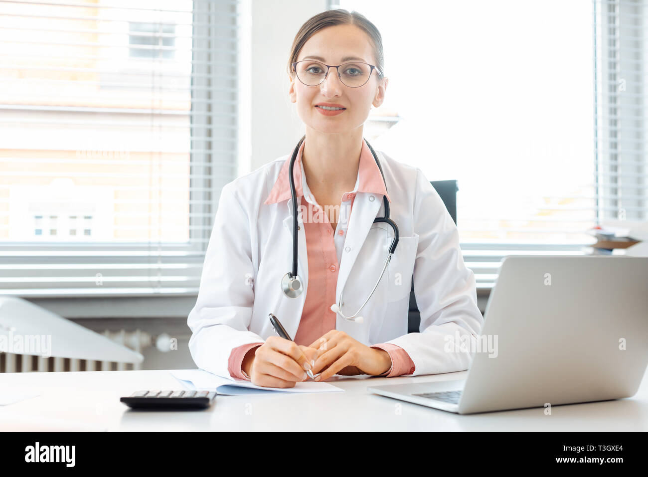 Beautiful doctor hi-res stock photography and images - Alamy