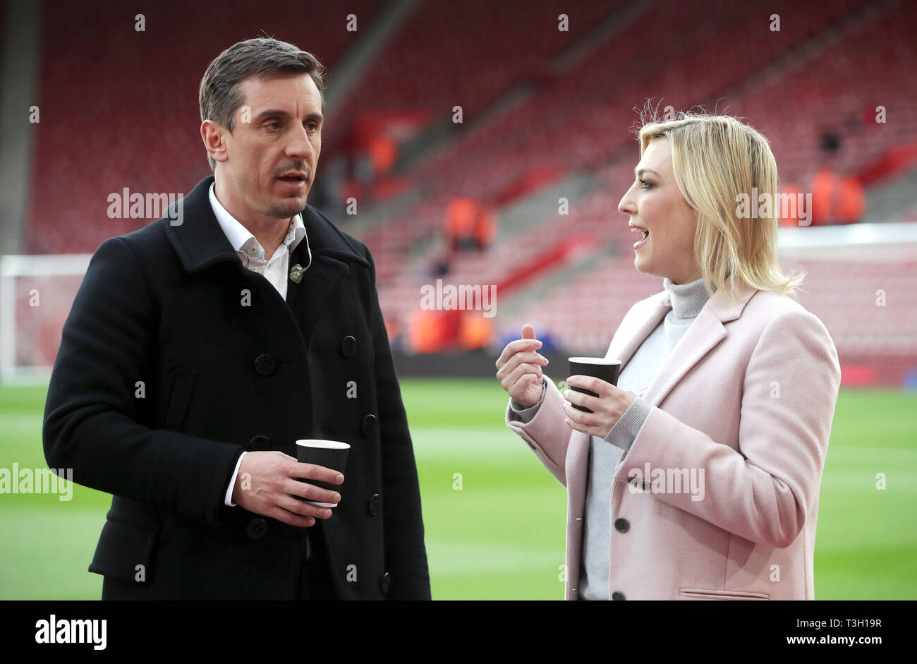 Sky sports presenter kelly cates hi-res stock photography and images ...