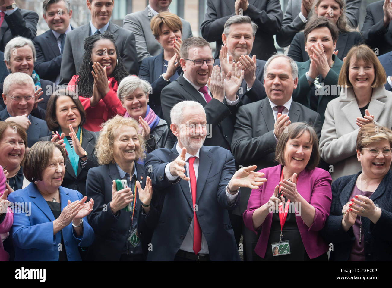 Ruth jones mp hi-res stock photography and images - Alamy