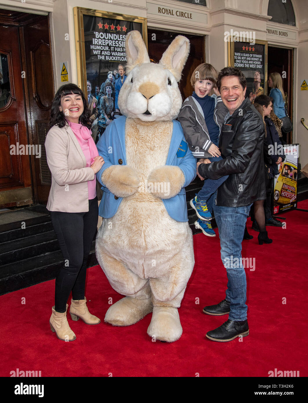 Neil roberts actor hi-res stock photography and images - Alamy