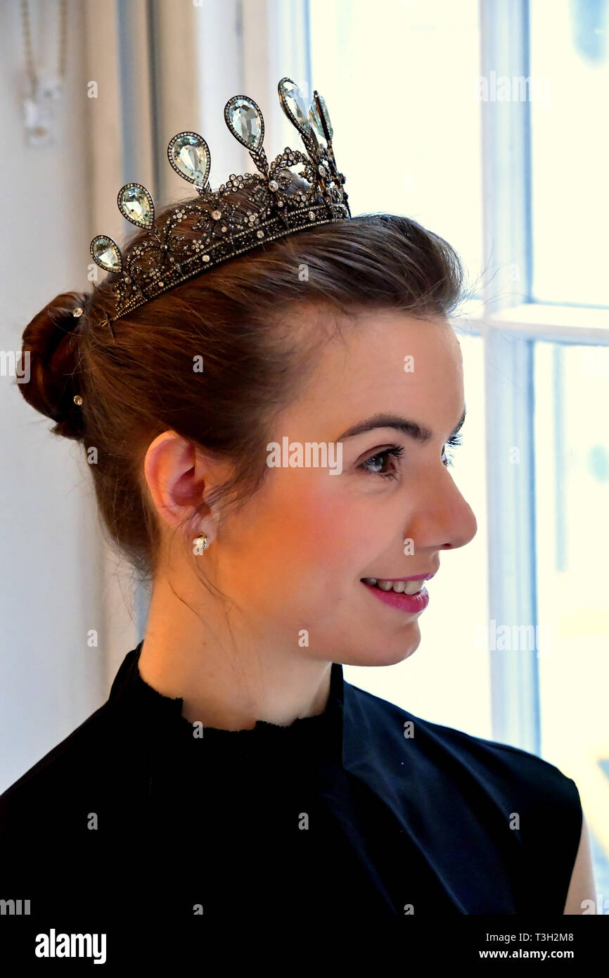 A rare Faberge aquamarine and diamond tiara from 1904, with a sales ...