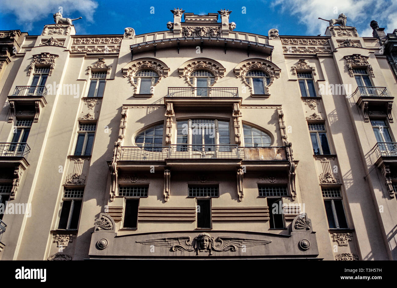 Facade of art nouveau apartment building on Alberta street (Alberta ...