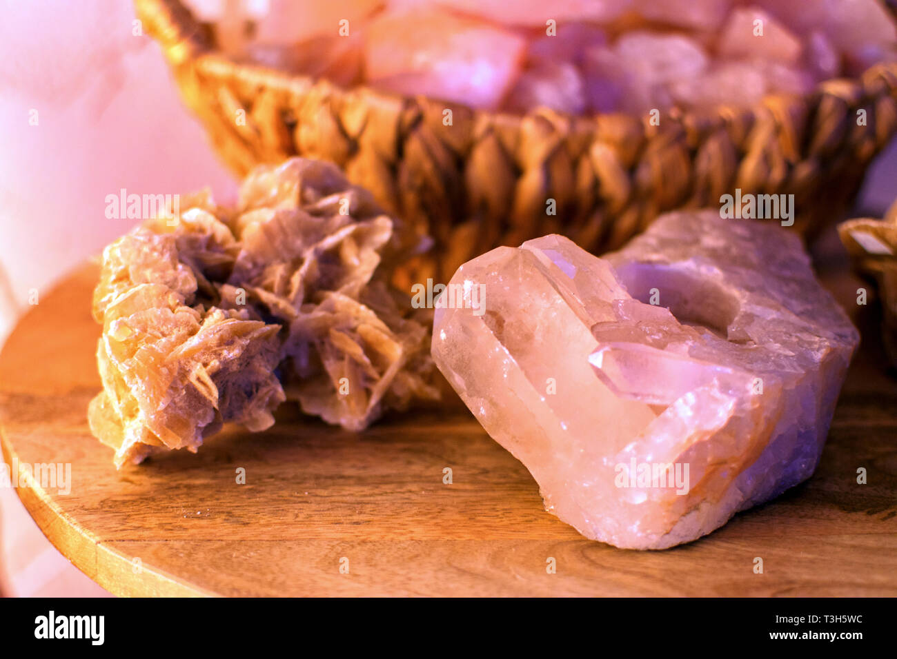 Rock crystal hi-res stock photography and images - Alamy