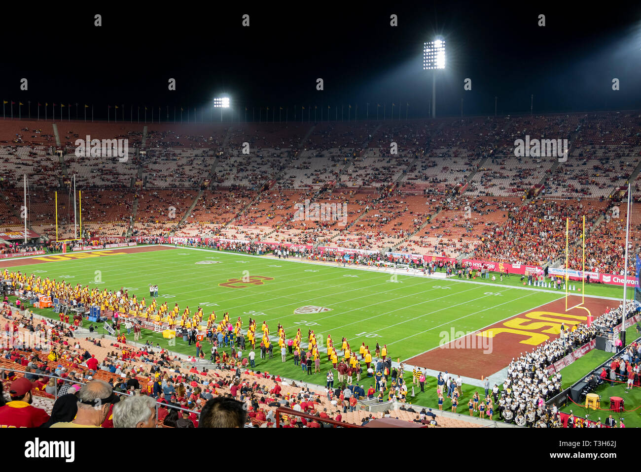 School marching band football field hi-res stock photography and images ...