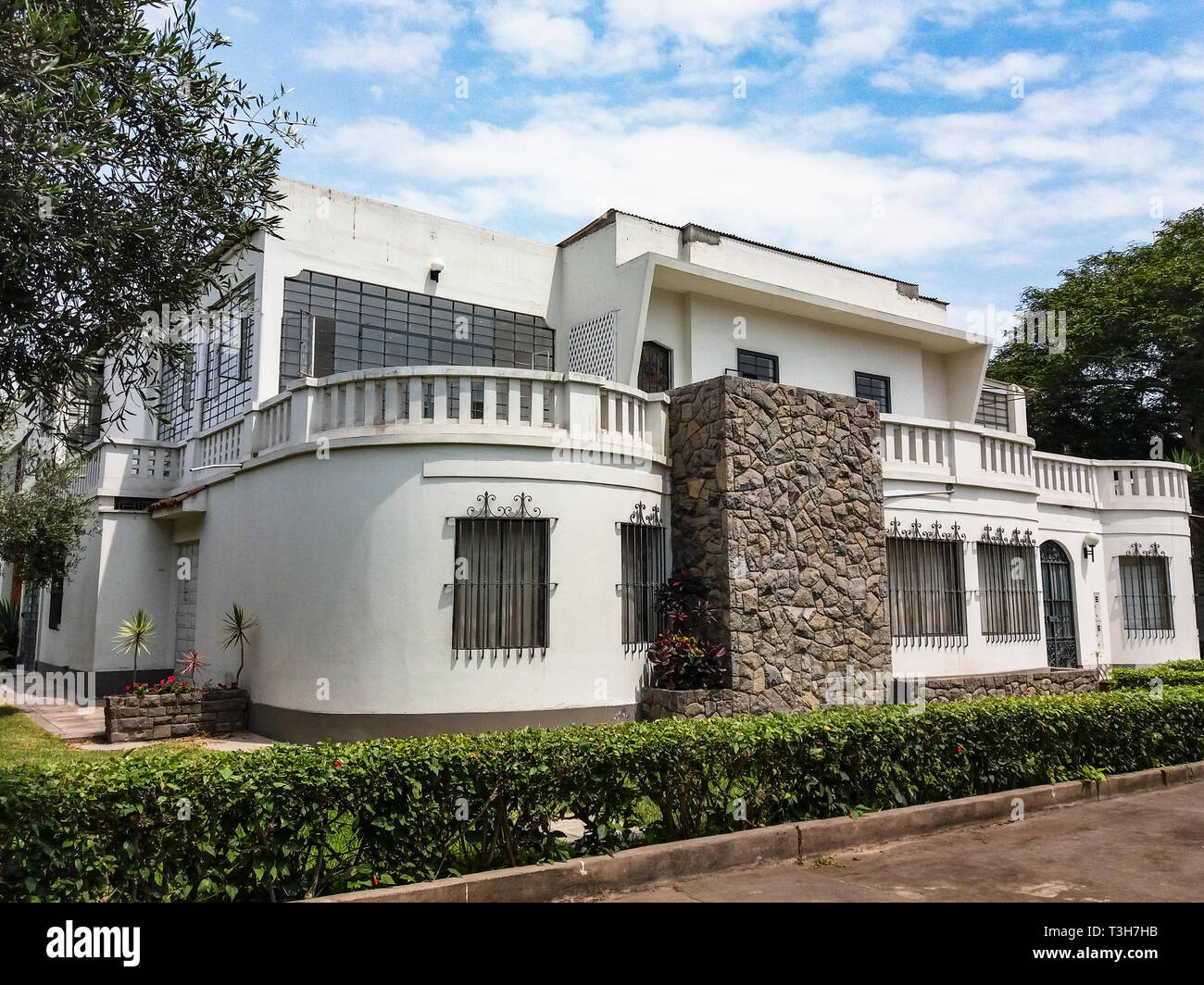 Construction styles and houses of San Isidro in Lima - Peru Stock Photo ...