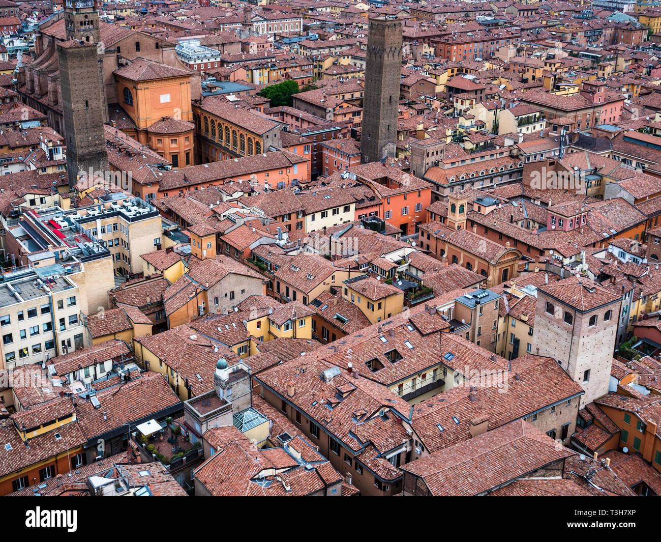 Medieval rooftops hi-res stock photography and images - Alamy