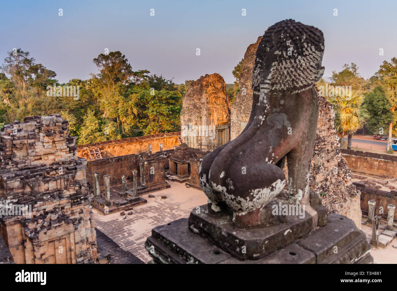 Prasat pre hi-res stock photography and images - Alamy