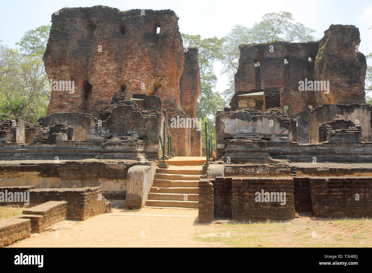 the ruins of the royal palace of king parakrambahu in polonnaruwa ...