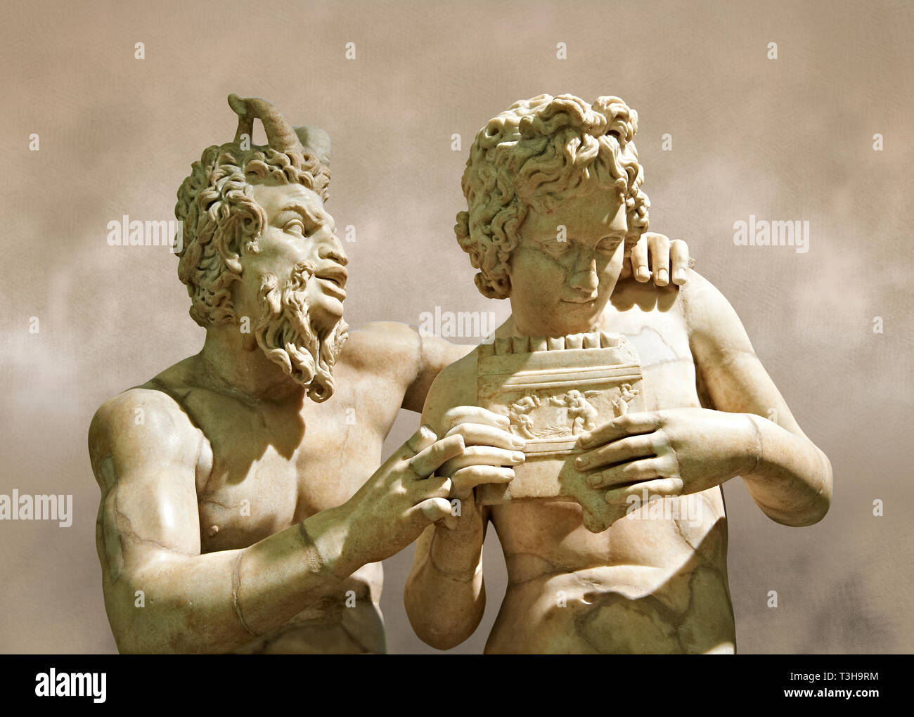 Roman statue of pan and daphnis hi-res stock photography and images - Alamy