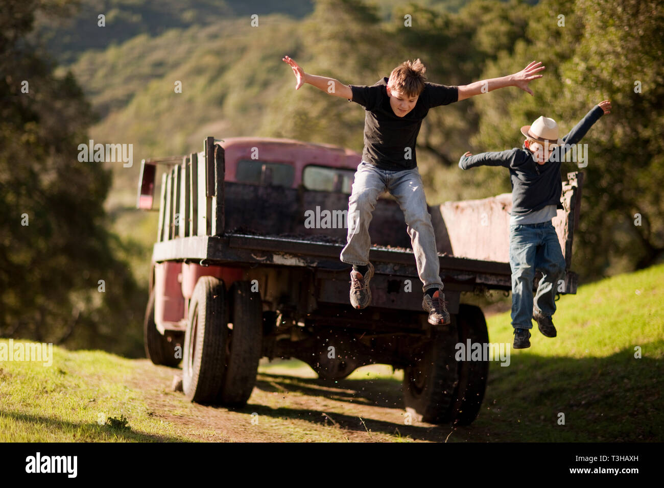 Off truck hi-res stock photography and images - Alamy