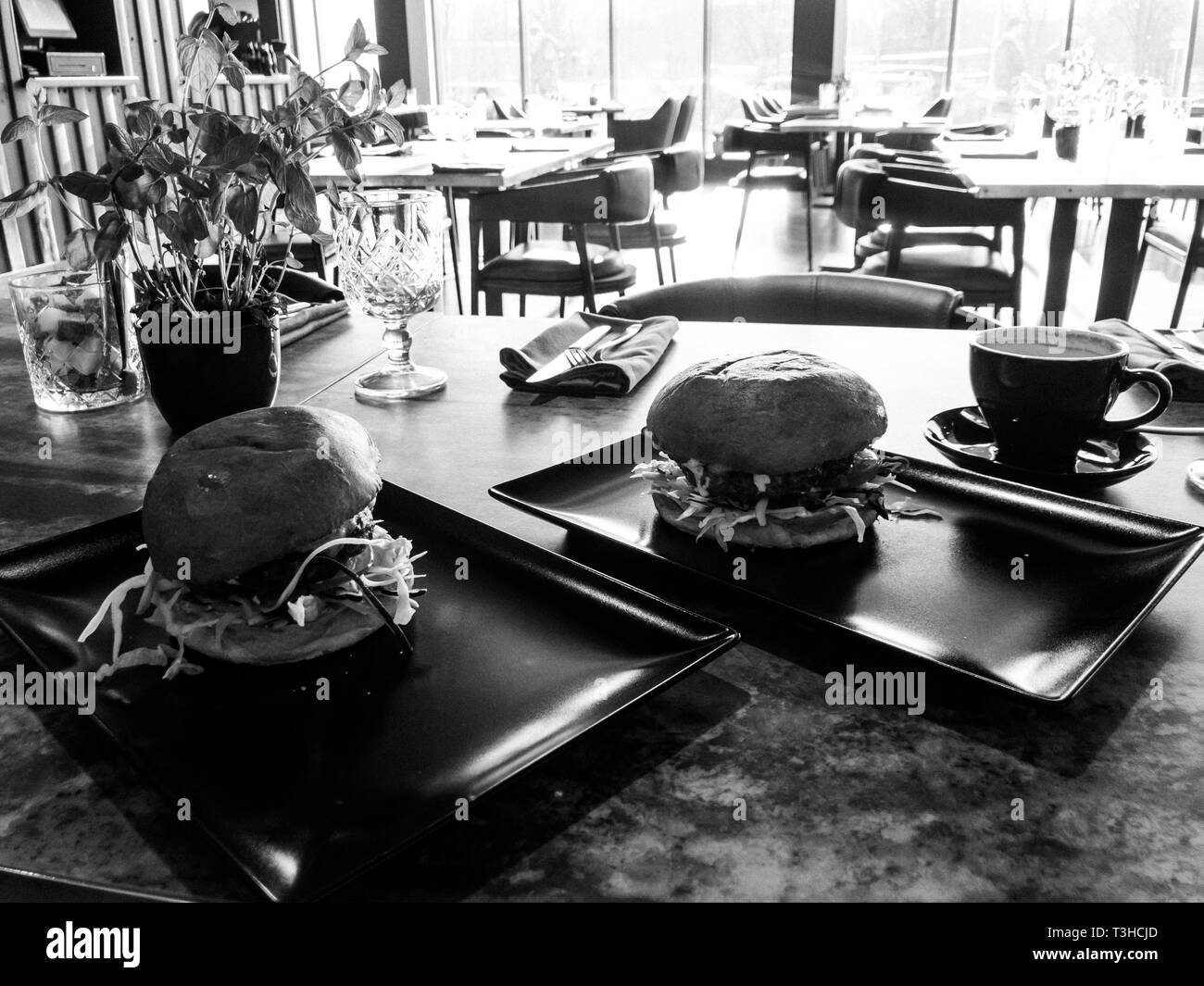 Fast food restaurant people Black and White Stock Photos & Images - Alamy