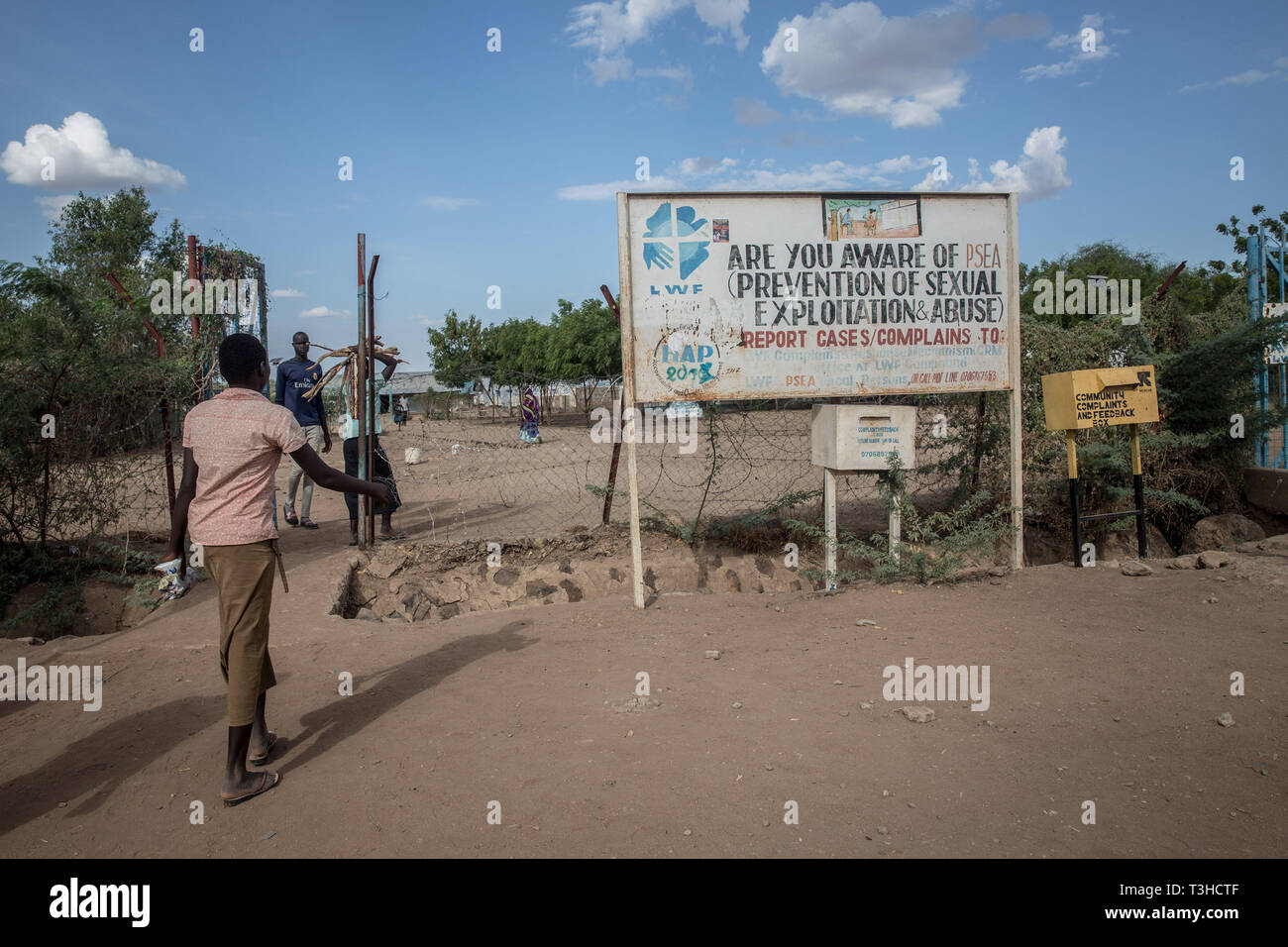 Refugee camp sign hi-res stock photography and images - Alamy