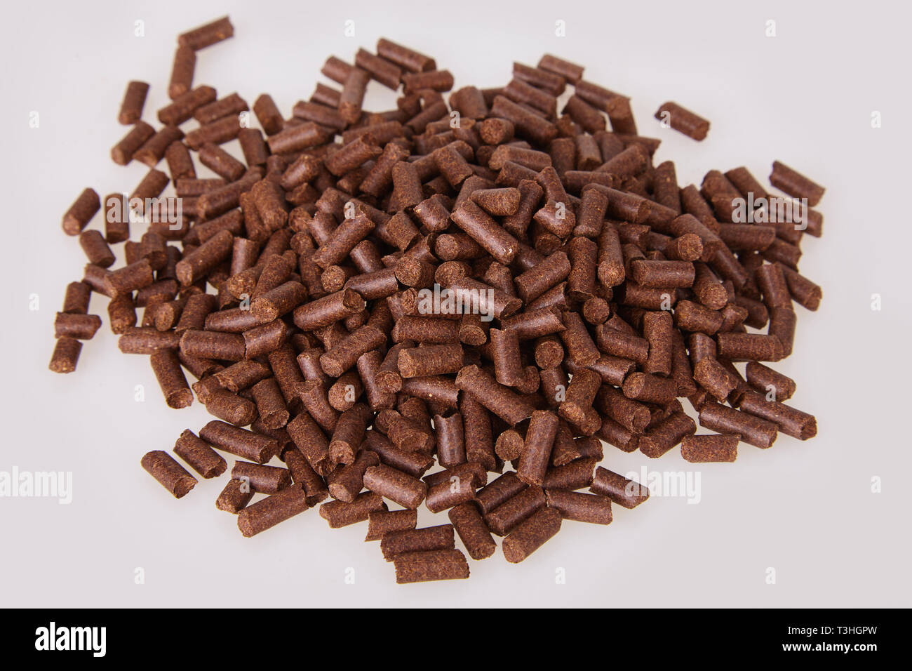 Dried corn silk, maydis stigma. Pile of granulated dry corn silk ...