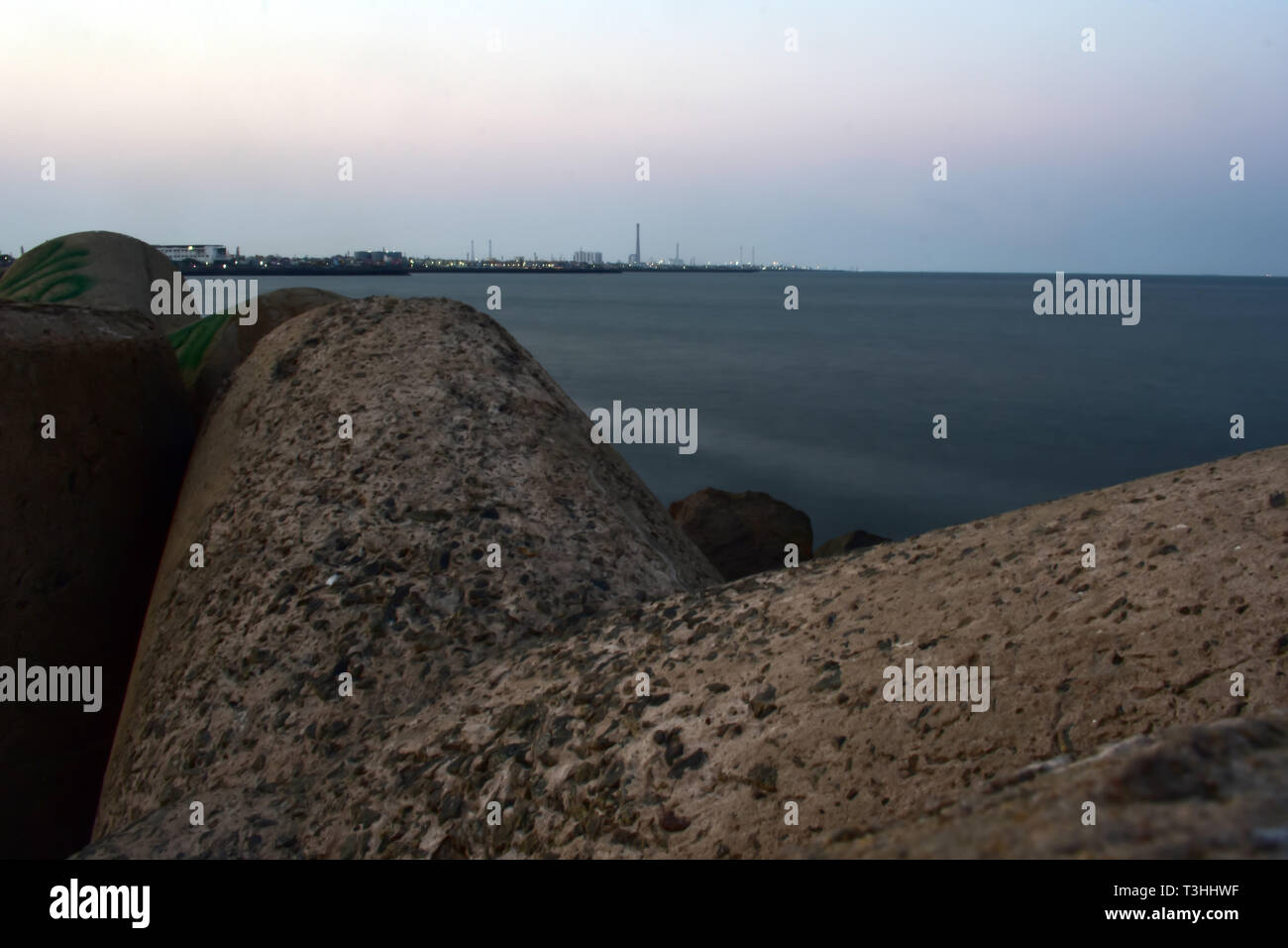Kasimedu Pier Beach in Chennai Stock Photo - Alamy