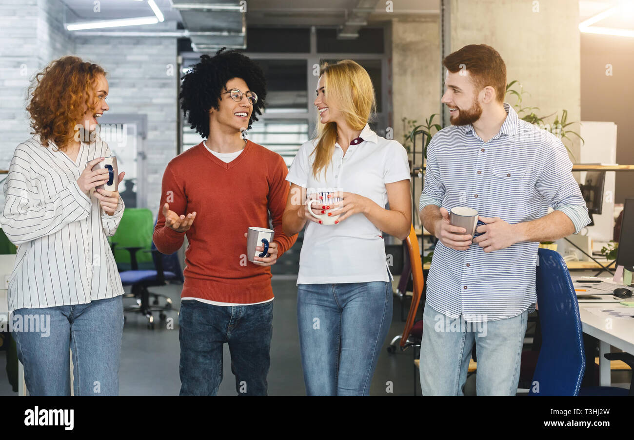 Team work communication hi-res stock photography and images - Alamy