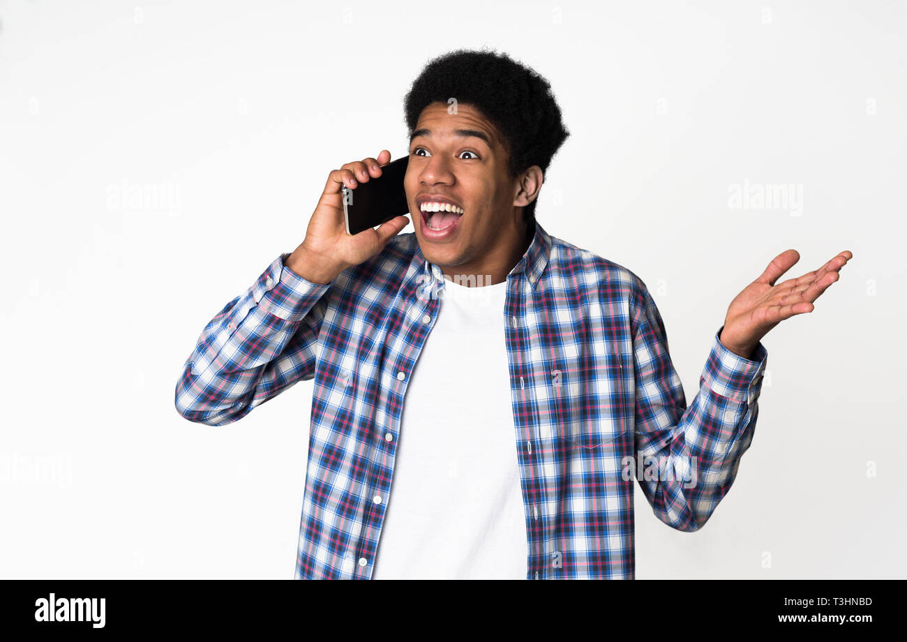 Smile afro hi-res stock photography and images - Alamy