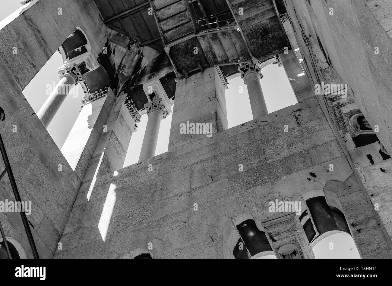 View building spiral staircase Black and White Stock Photos & Images ...