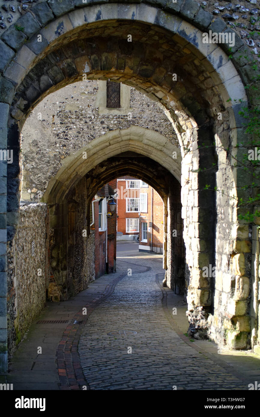 Barbican gateway hi-res stock photography and images - Alamy