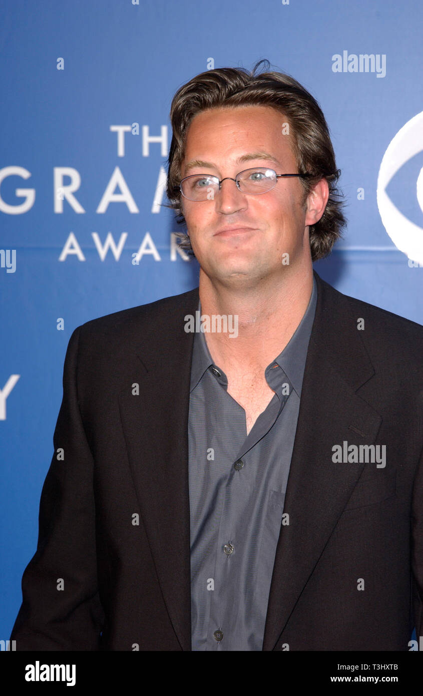 LOS ANGELES, CA. February 27, 2002: Actor MATTHEW PERRY at the 2002 ...