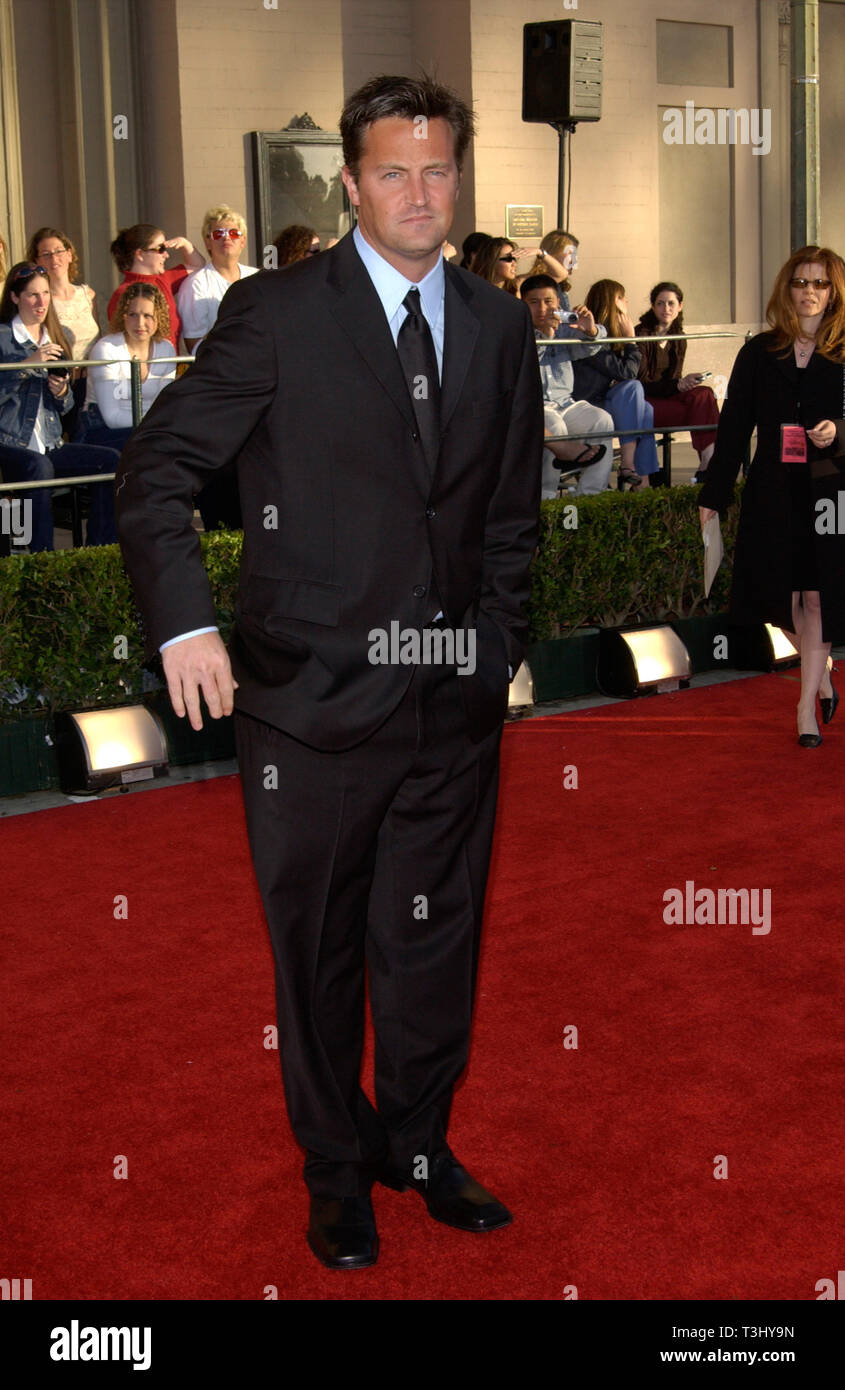 LOS ANGELES, CA. March 10, 2002: Friends star MATTHEW PERRY at the 8th ...