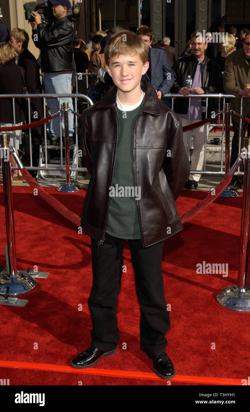 LOS ANGELES, CA. March 16, 2002: Actor HALEY JOEL OSMENT at the 20th ...