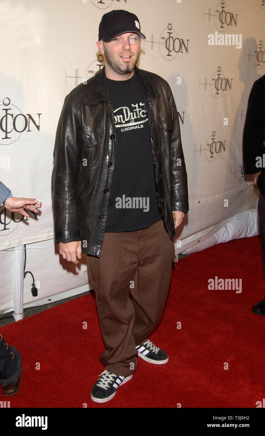 LOS ANGELES, CA. April 14, 2002: Rock star FRED DURST at the mtvICON ...