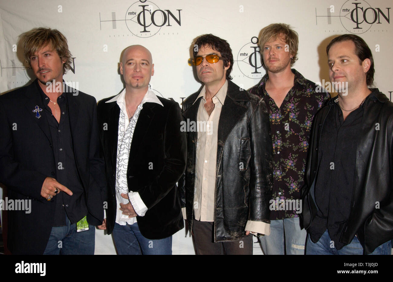 2002 Vicki Zhao Wei Hot