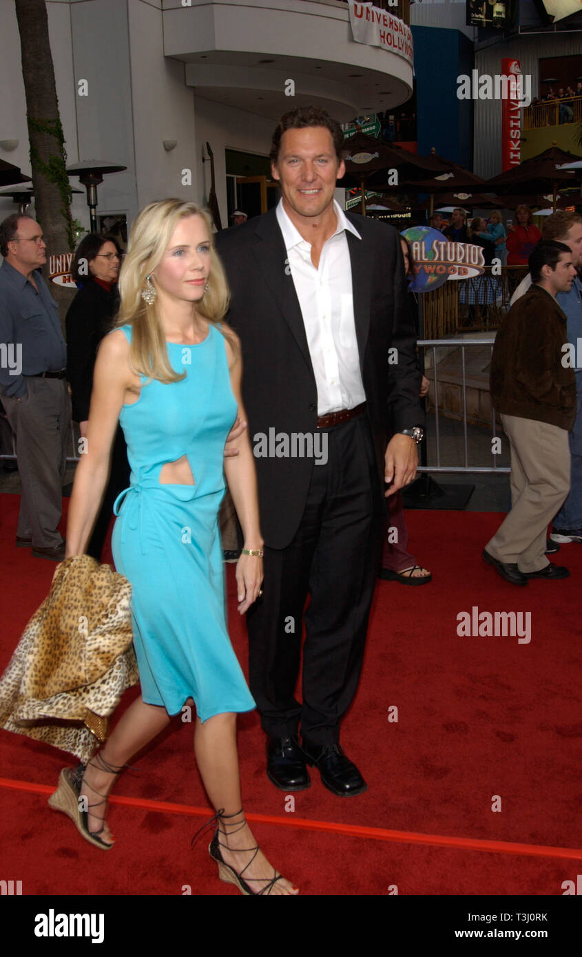 LOS ANGELES, CA. April 17, 2002: Actor RALF MOELLER & wife at the world ...