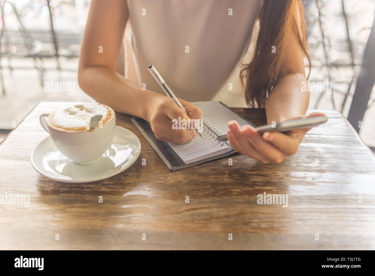 Hand close up writing female hi-res stock photography and images - Alamy