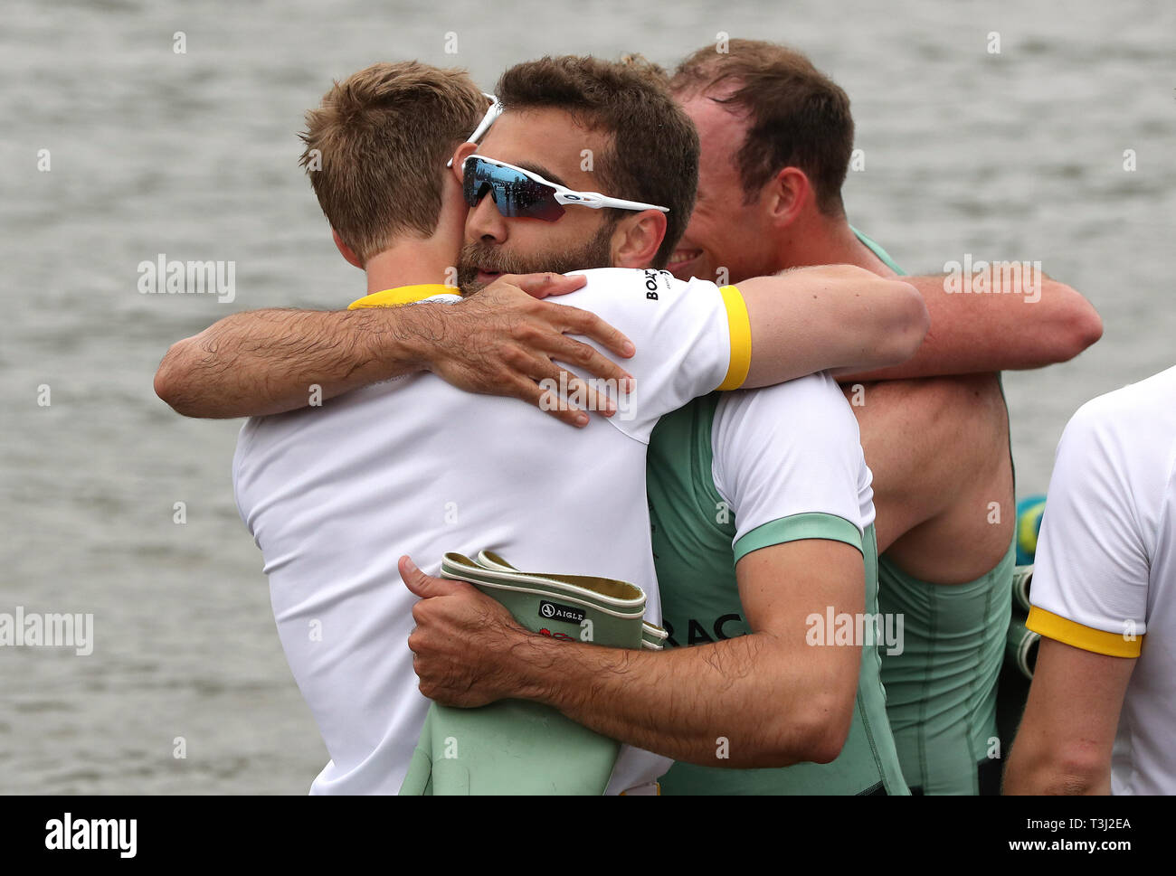 Dara Alizadeh (right) celebrates after winning the Men's Boat Race on ...