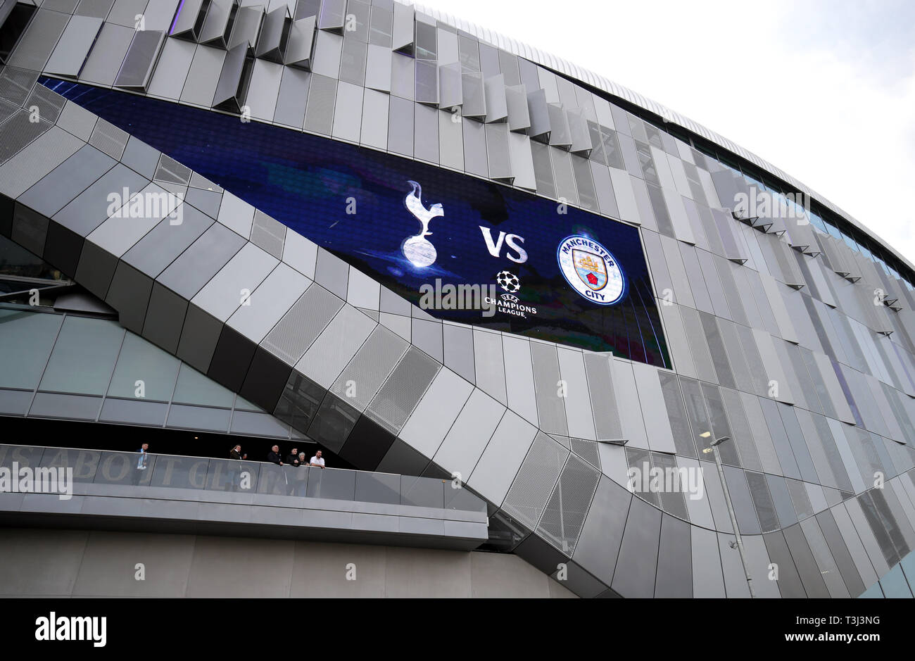 General view of the stadium before the UEFA Champions League quarter ...