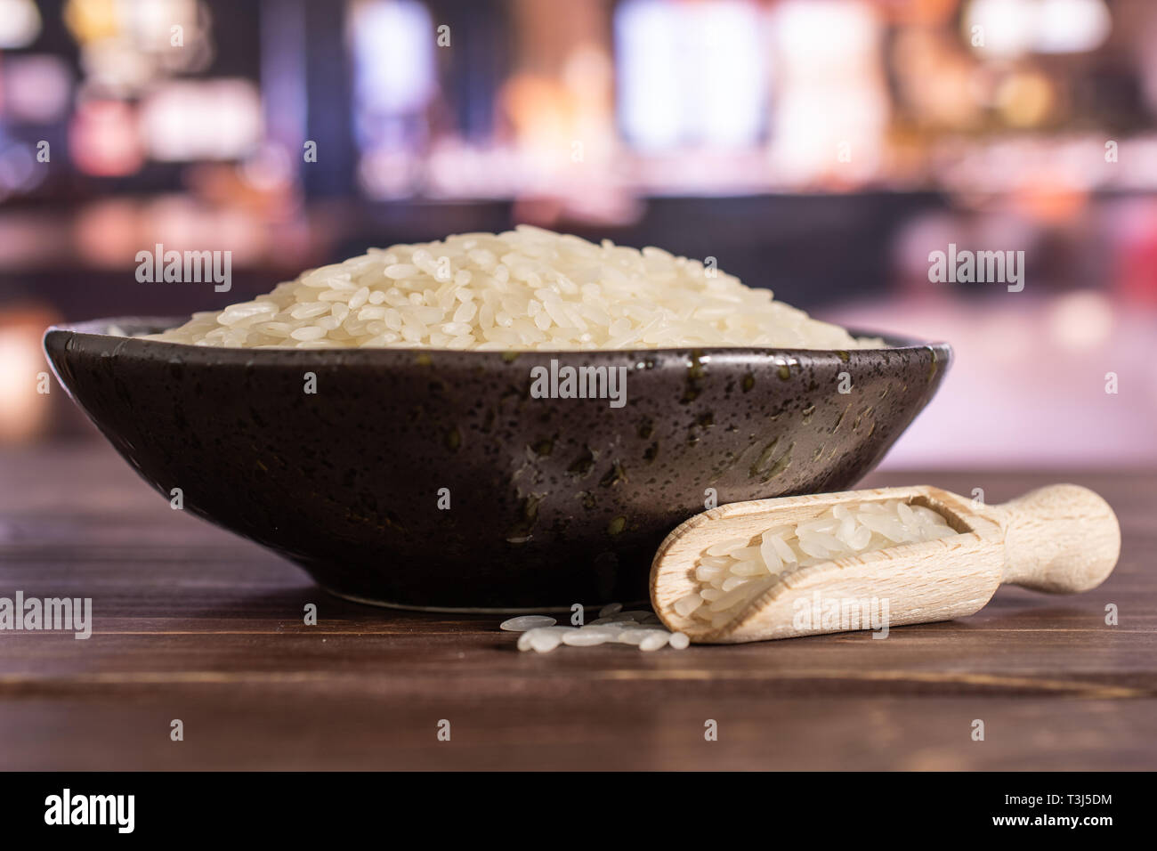 Dehusk hi-res stock photography and images - Alamy