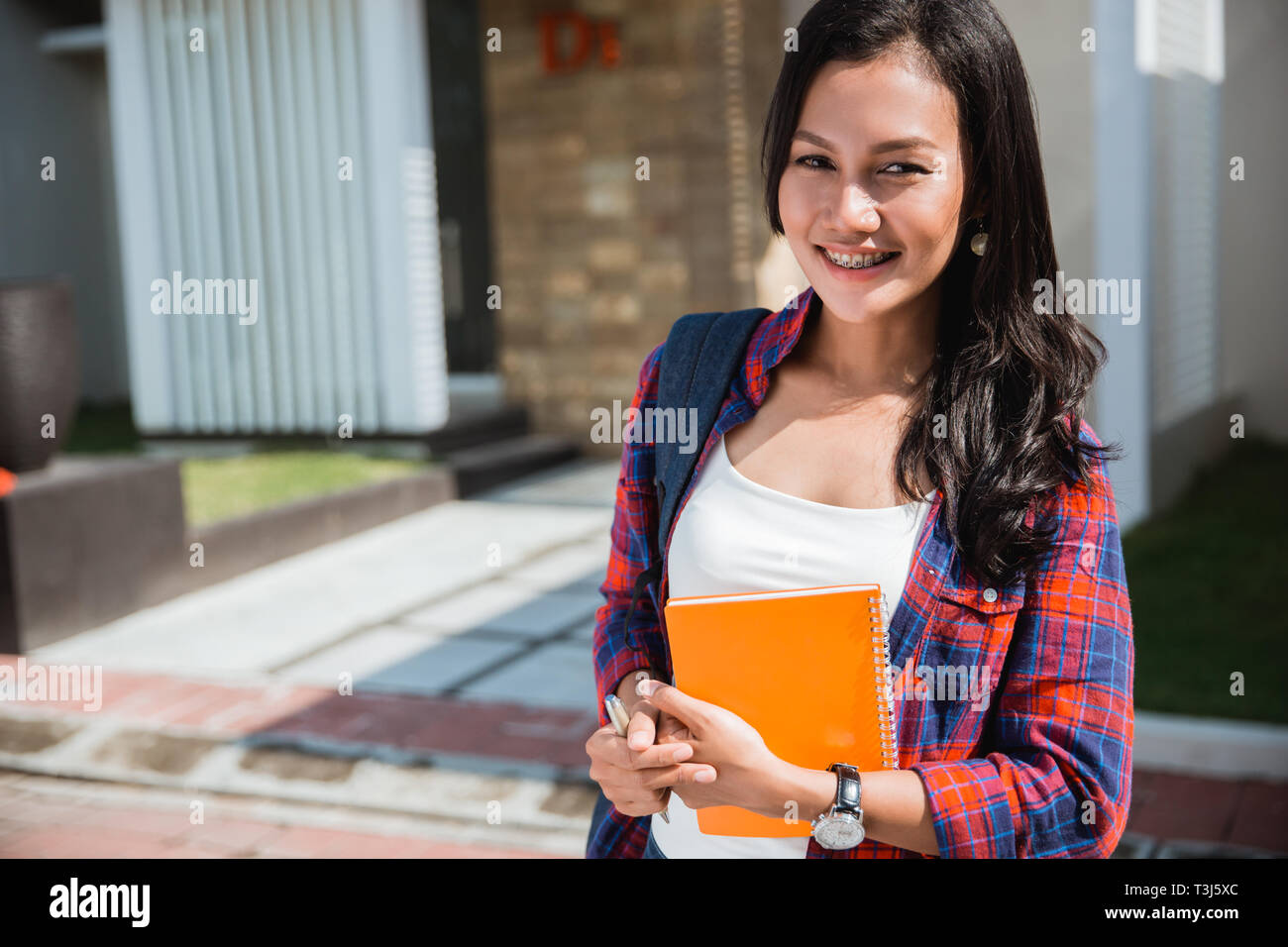 College portrait hi-res stock photography and images - Alamy