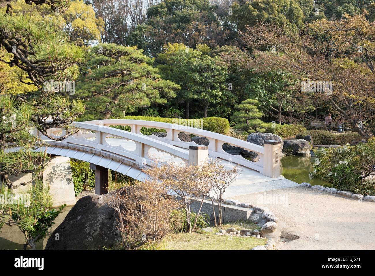 Japanese footbridge hi-res stock photography and images - Alamy