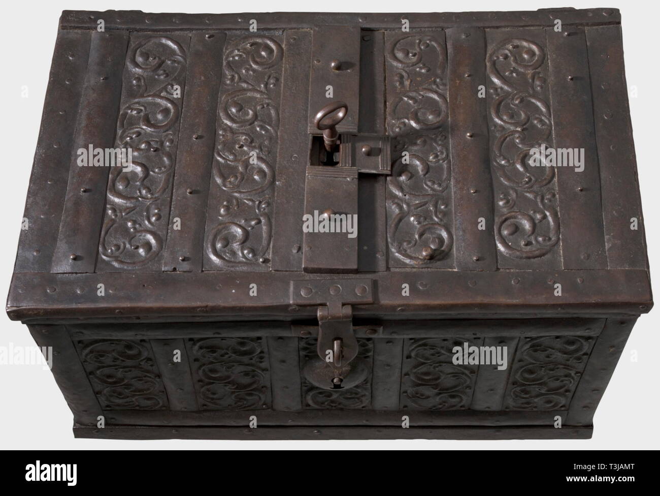 A heavy Southern German war chest, presumably Regensburg, 1st half of ...