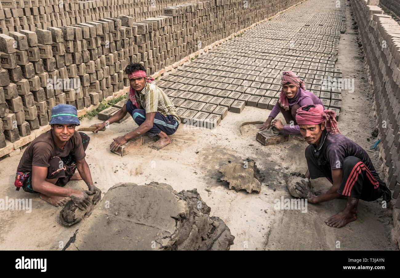 Stacking bricks hi-res stock photography and images - Alamy