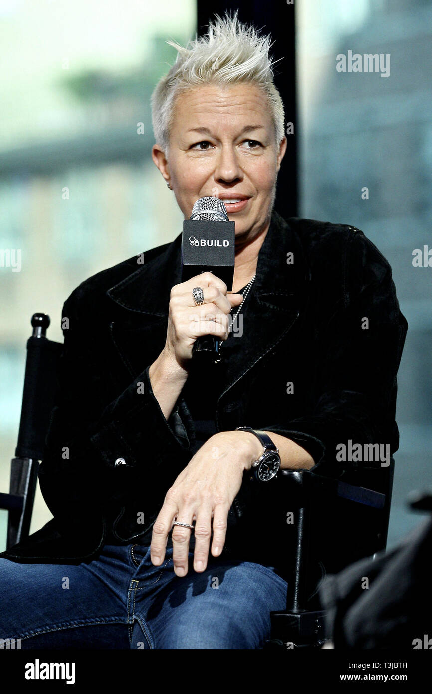 New York, USA. 05 Oct, 2016. Elizabeth Falkner at BUILD Series ...