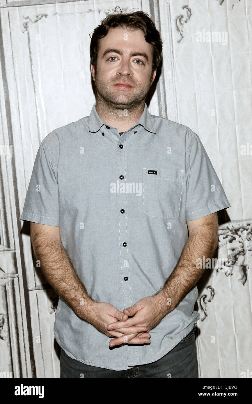 Drunk history tv series hi-res stock photography and images - Alamy