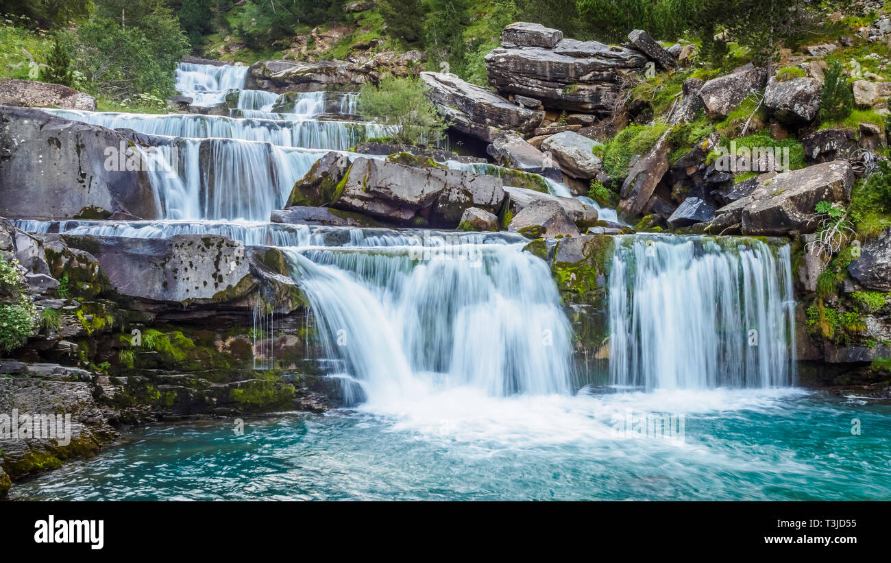 Waterfalls next to the trekking trails in the Ordesa y Monte Perdido ...