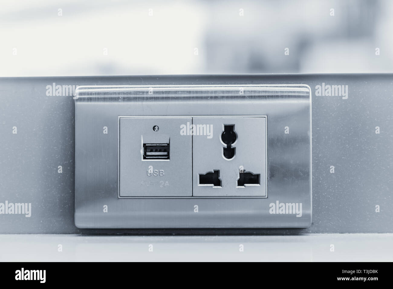 USB charger with DC AC wall plug socket Stock Photo - Alamy