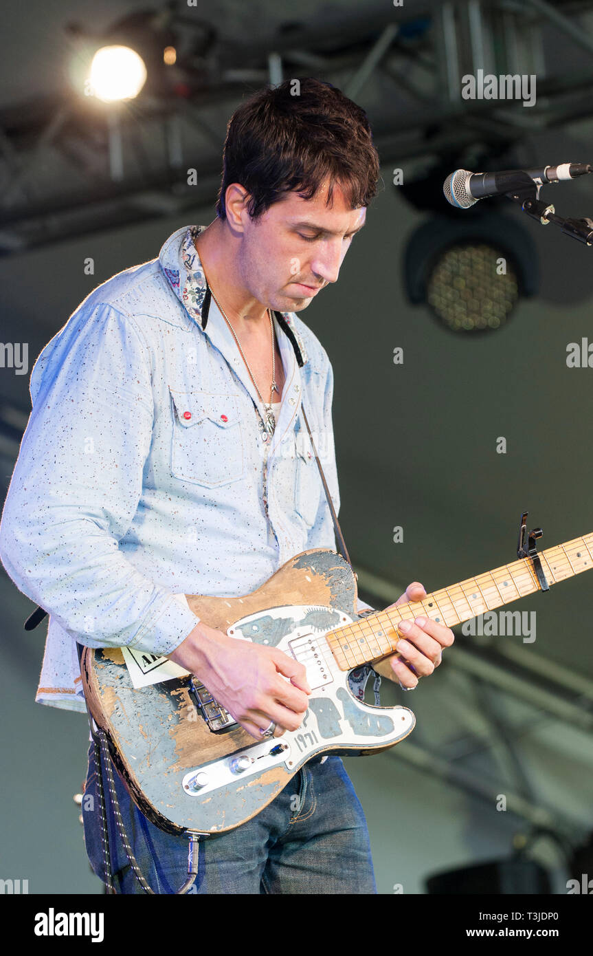 American singer songwriter and musician hi-res stock photography and ...