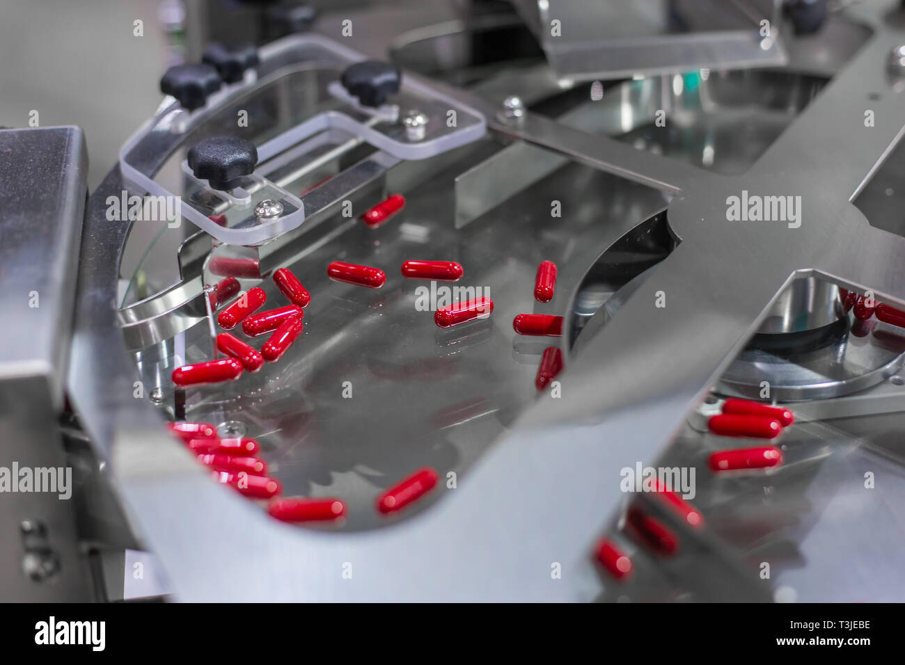 Plant capsule lab hi-res stock photography and images - Alamy