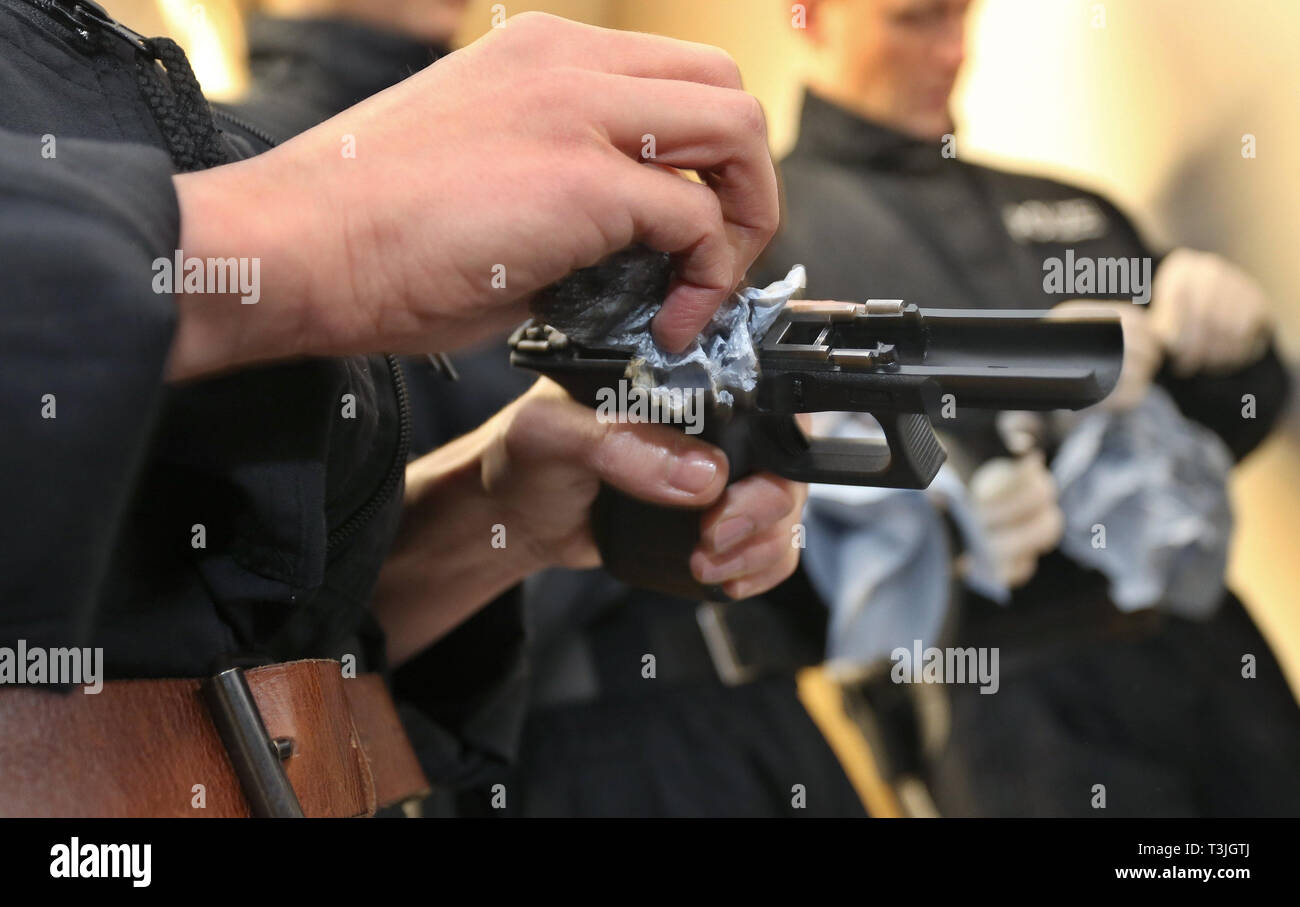 The bodyguards story hi-res stock photography and images - Alamy