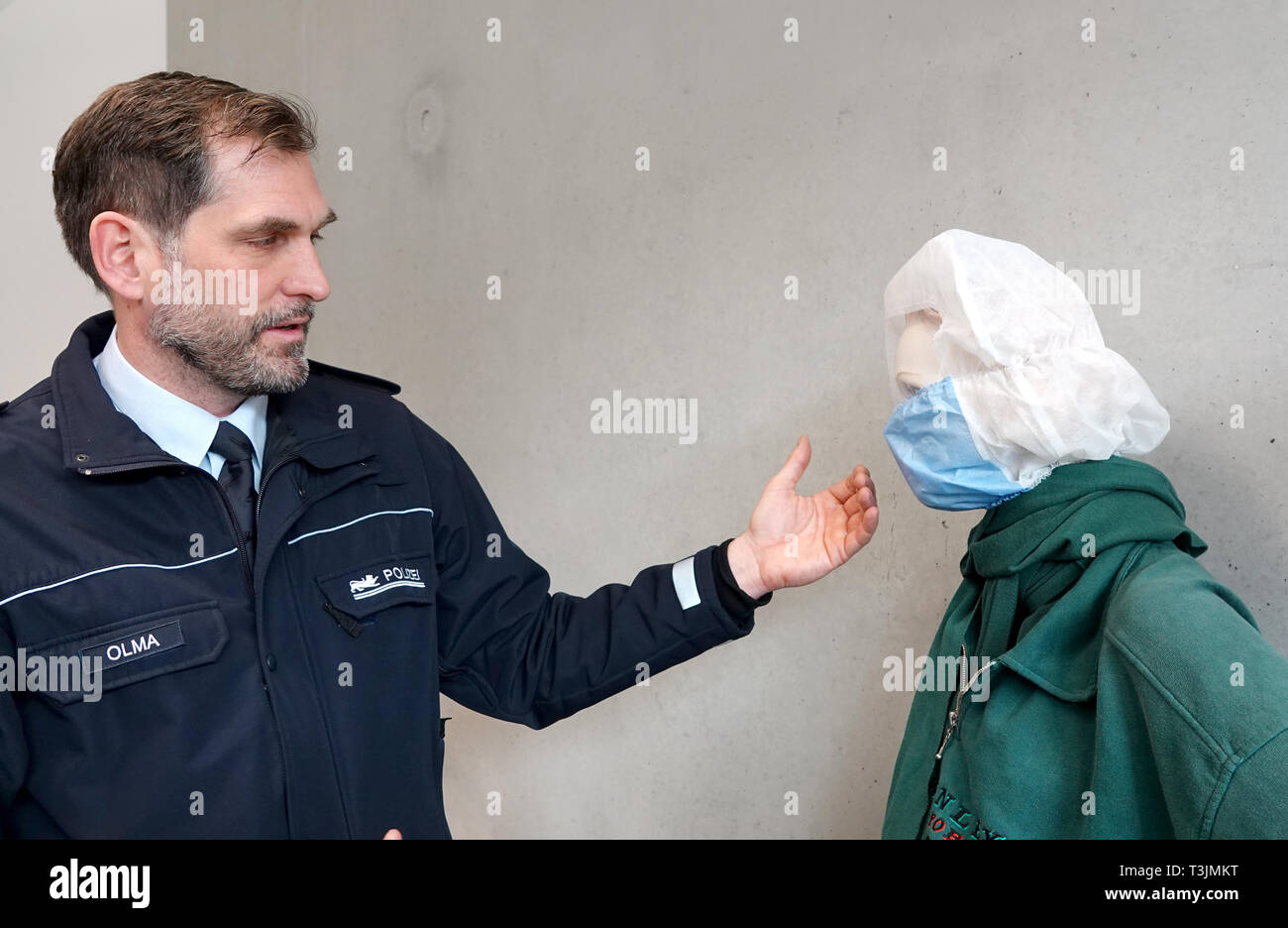 Spit hood hi-res stock photography and images - Alamy